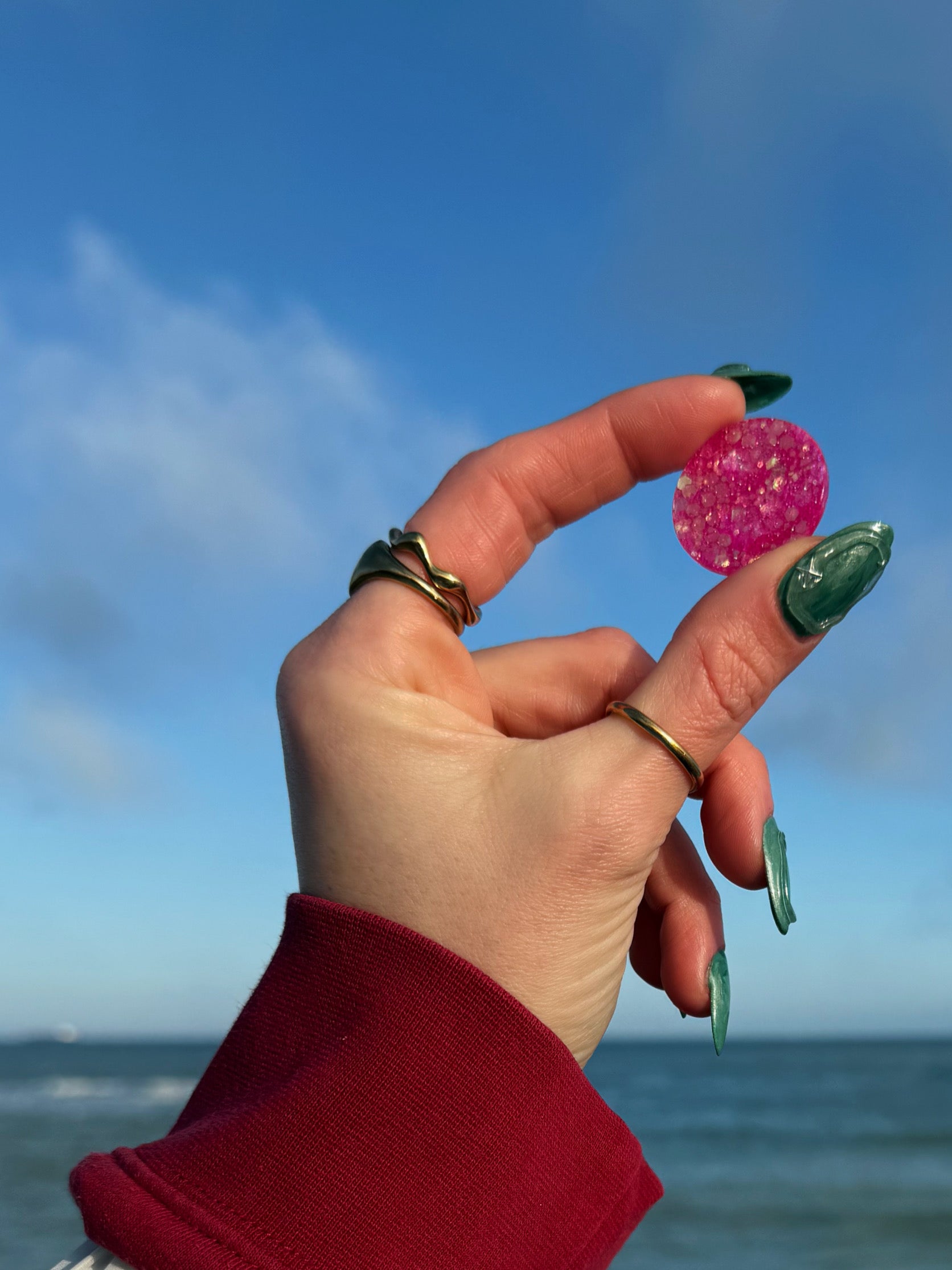 She tiny: hot pink water – JazsHouse